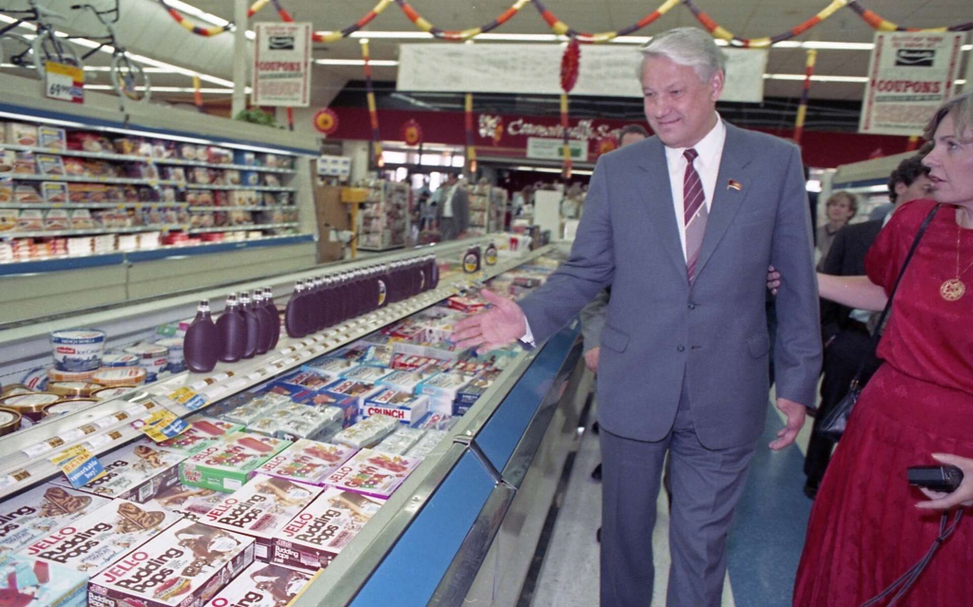 ¡Feliz Día de la visita de Yeltsin al Supermercado! | elcato.org